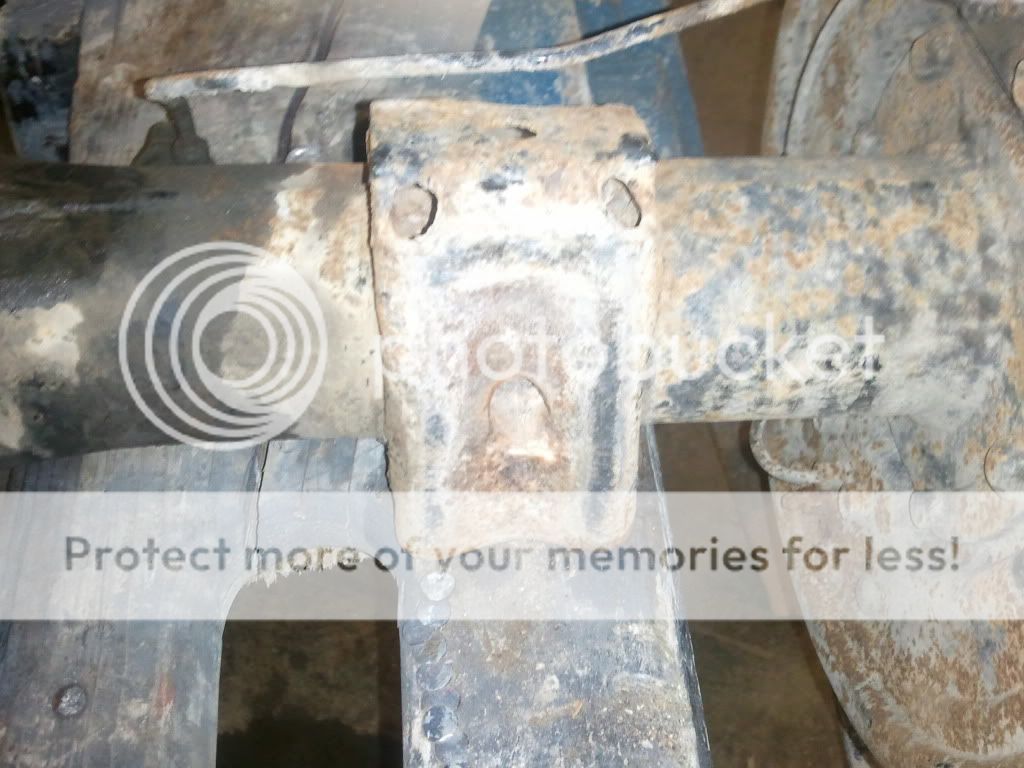 Knocking the old FJ40 down a peg or two... Shackle Reversal Removal ...